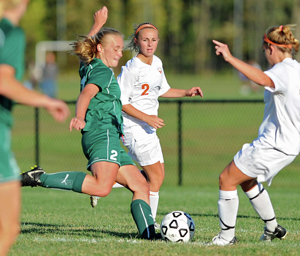 Shen foils tough rival Bethlehem