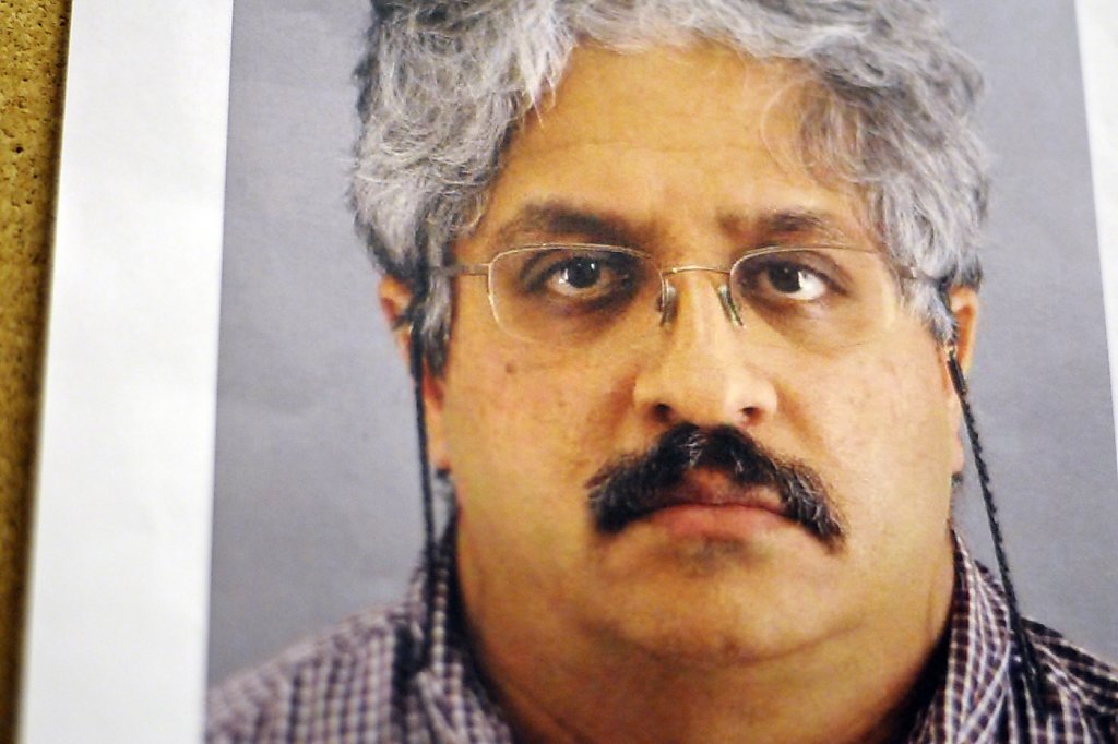 SF condo swindler jumps $1 million bail