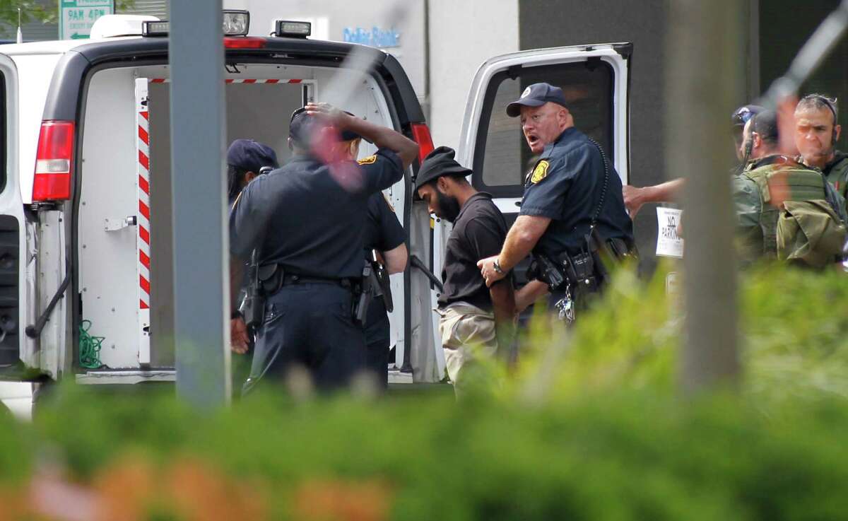 After Facebook posts, Pa. hostage-taker surrenders