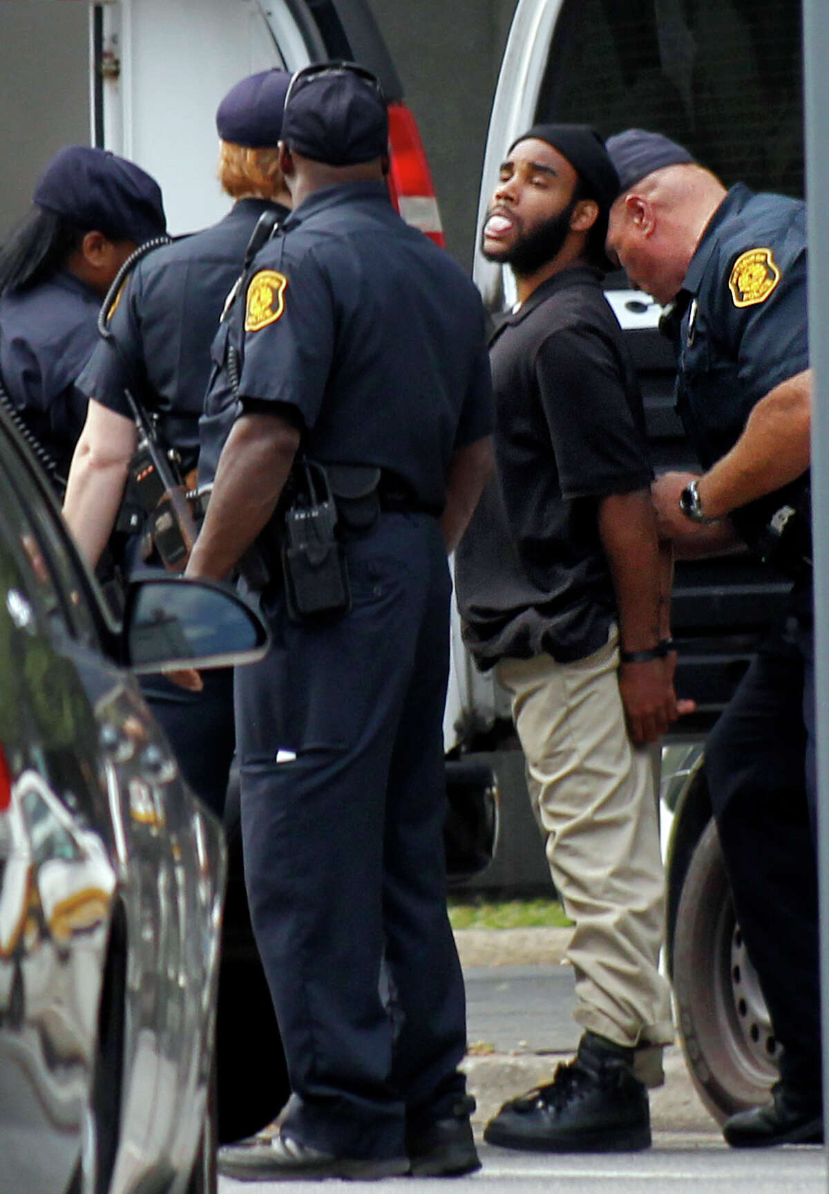 After Facebook posts, Pa. hostage-taker surrenders