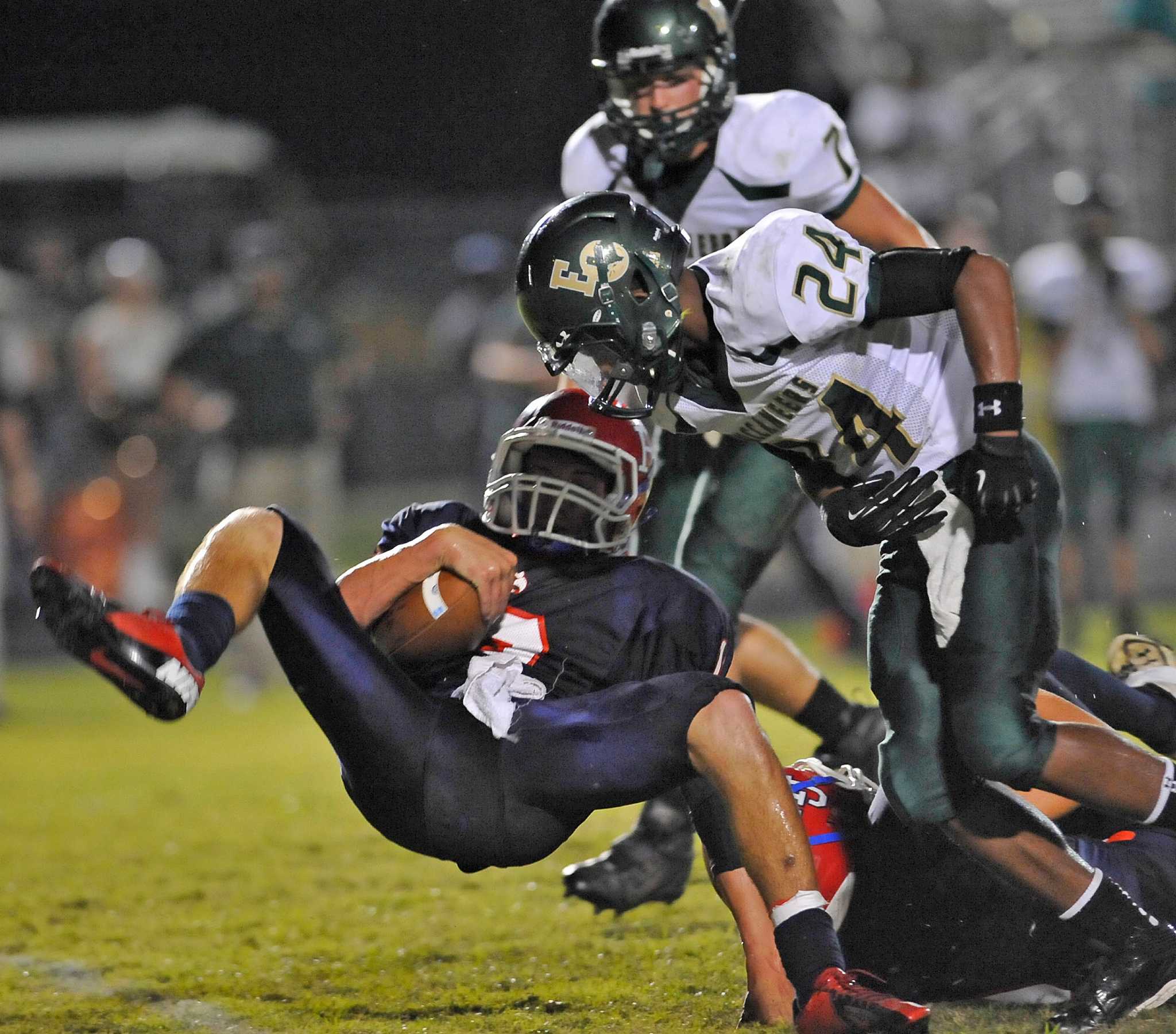 Friday's football scores and photos