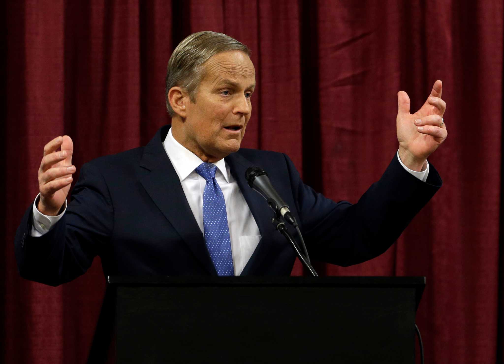 Senate races shaping up as close calls