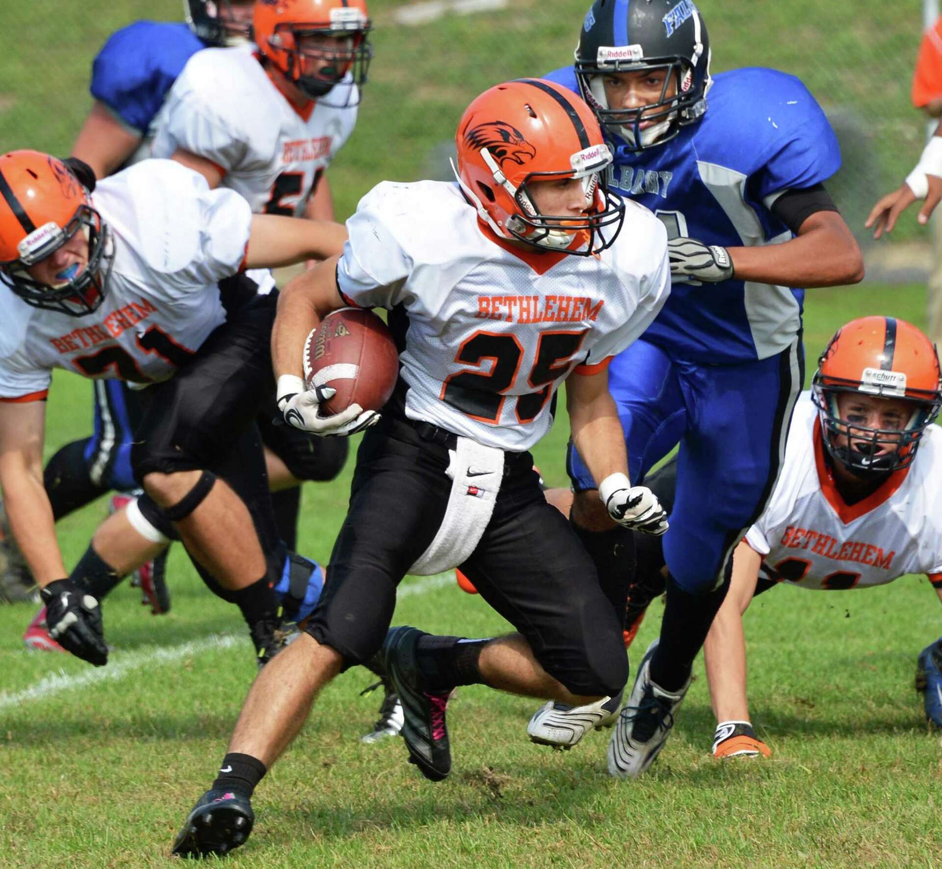 Albany football team still in search of a victory