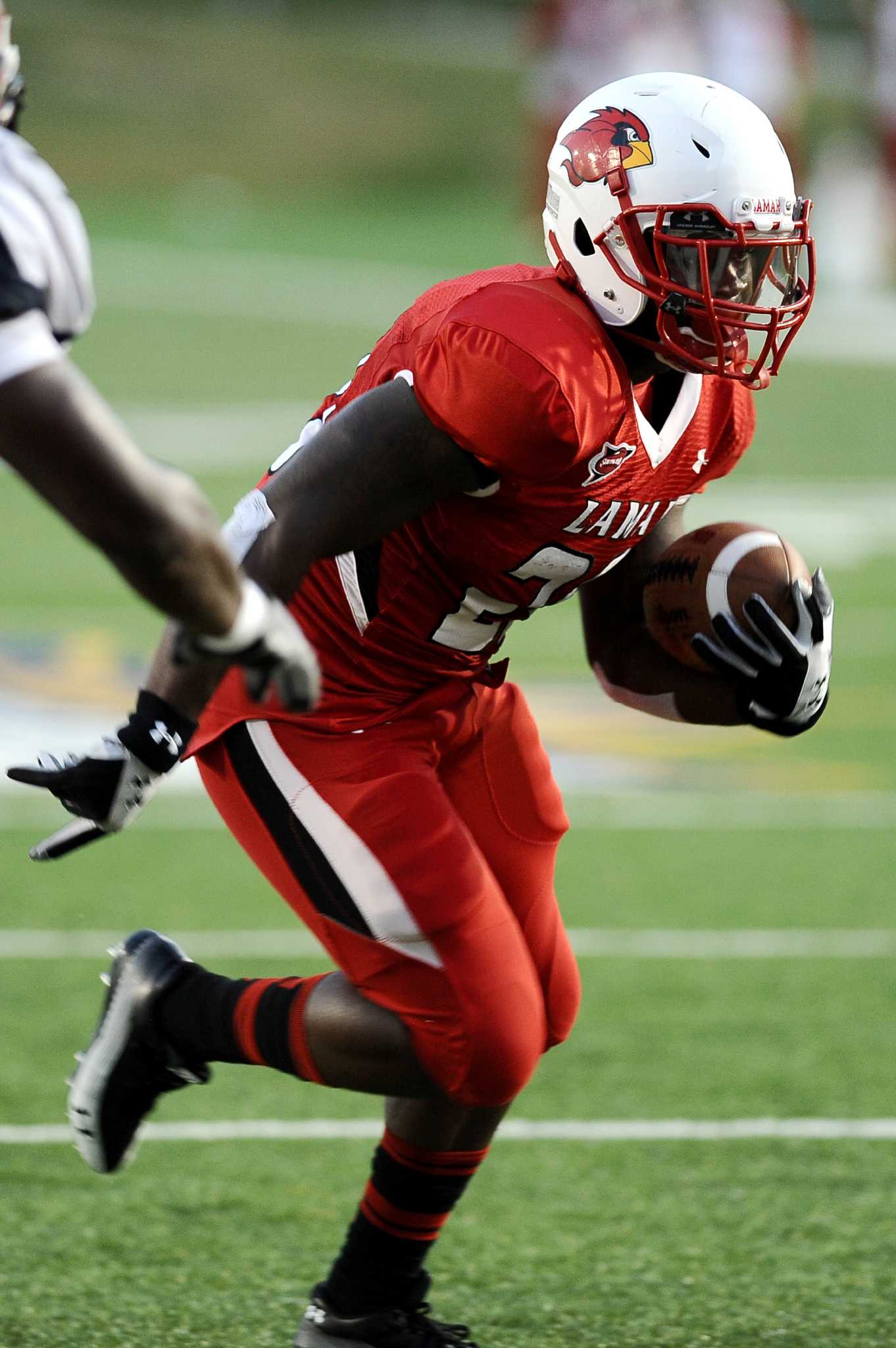Lamar beats Langston