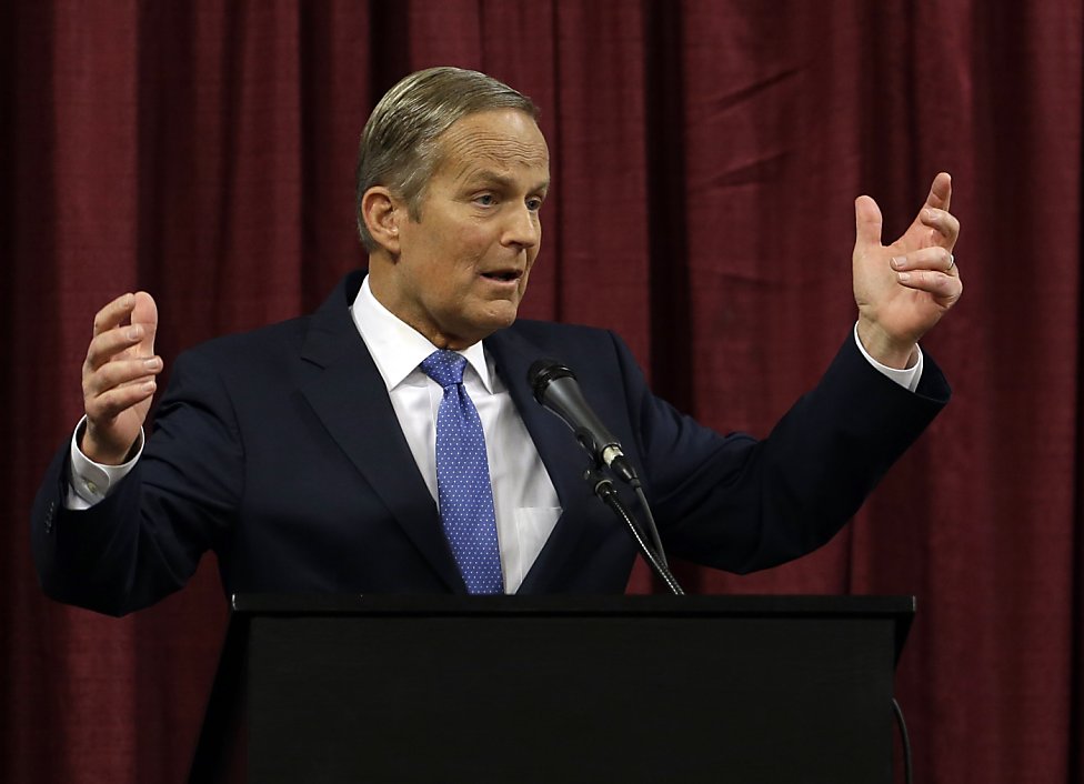 Akin looks to resurrect Senate campaign