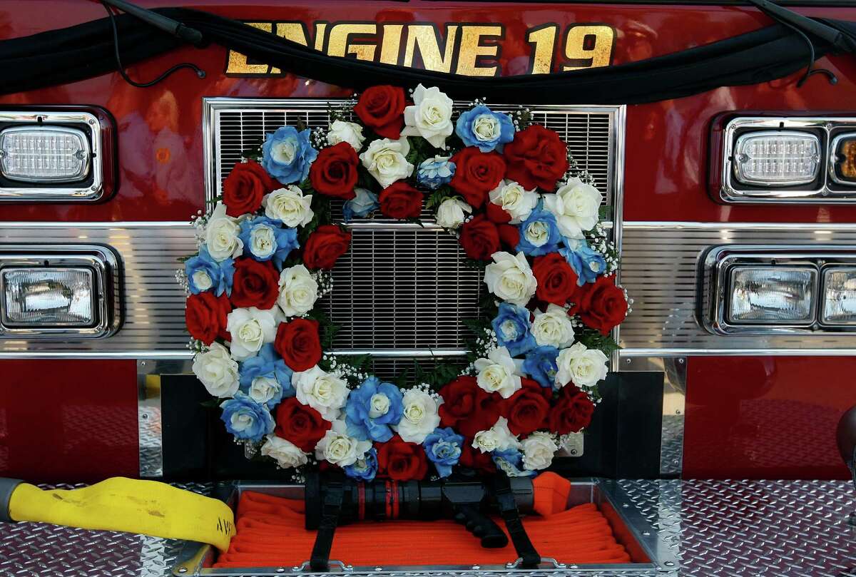 Service for a fallen firefighter