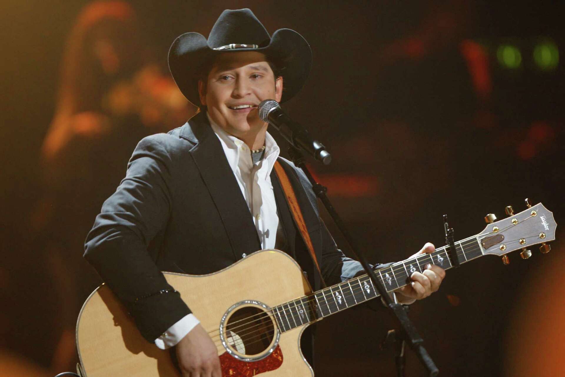 Country singer Gabe Garcia arrested in San Antonio on DWI charge