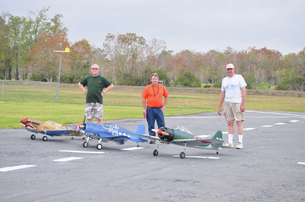 Alvin model airplane enthusiasts to host a fly-in