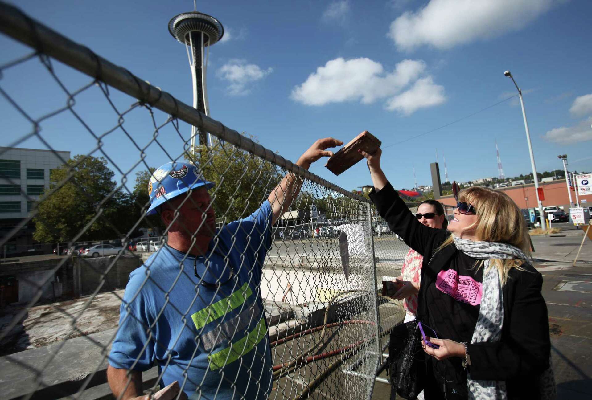 'Skoochies kids' reminisce as former underage club is torn down