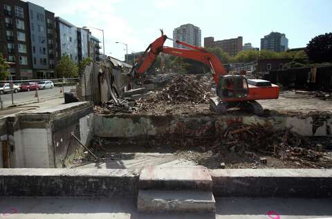'Skoochies kids' reminisce as former underage club is torn down