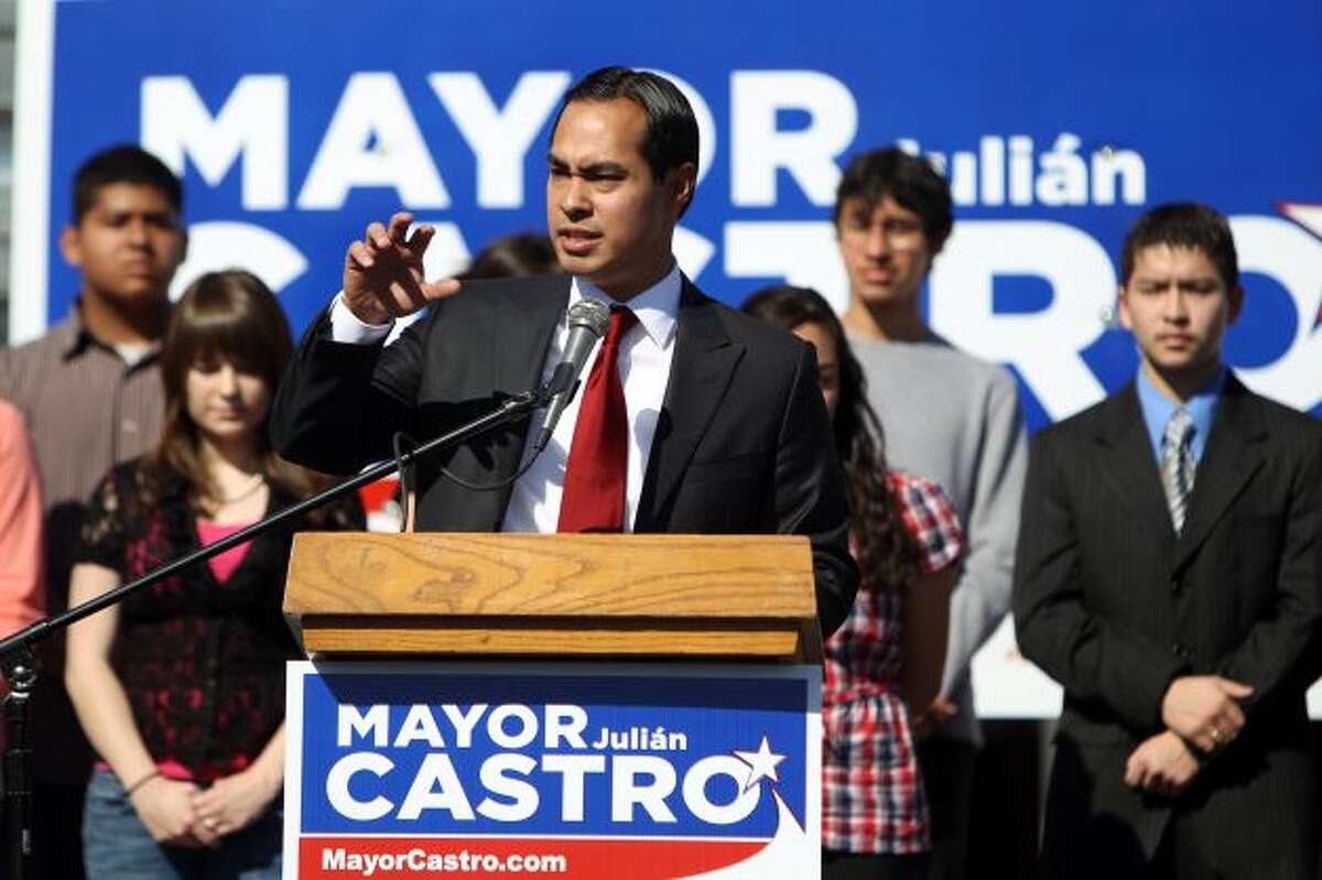 Cisneros: Hillary Clinton’s only option for VP is Castro
