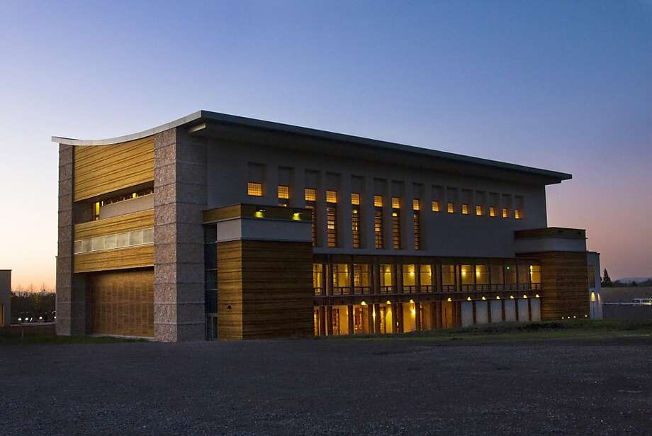 Weill Hall takes a bow at its opening - SFGate