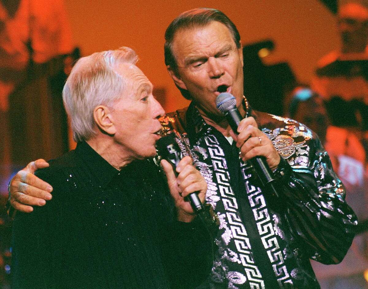 'Moon River' singer Andy Williams dies