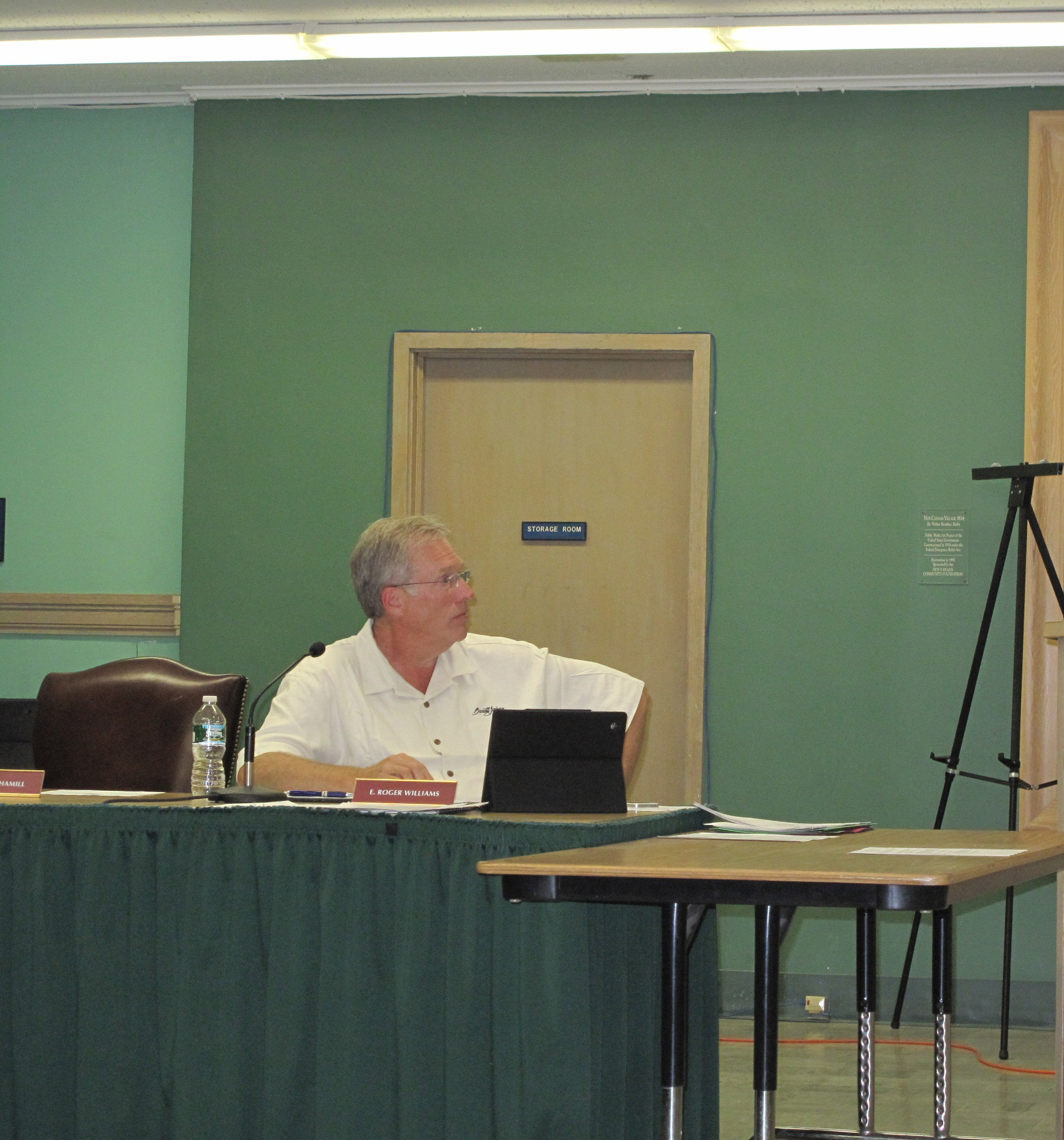 New Canaan Town Council explains, discusses pension vote
