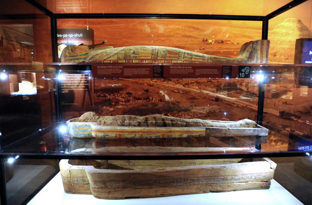 Unwrapping the secrets of mummies