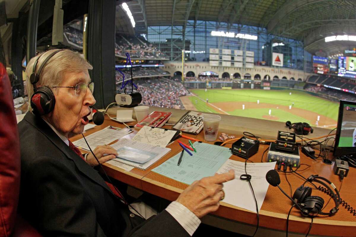 Astros' Milo Hamilton signs off with style in final home game