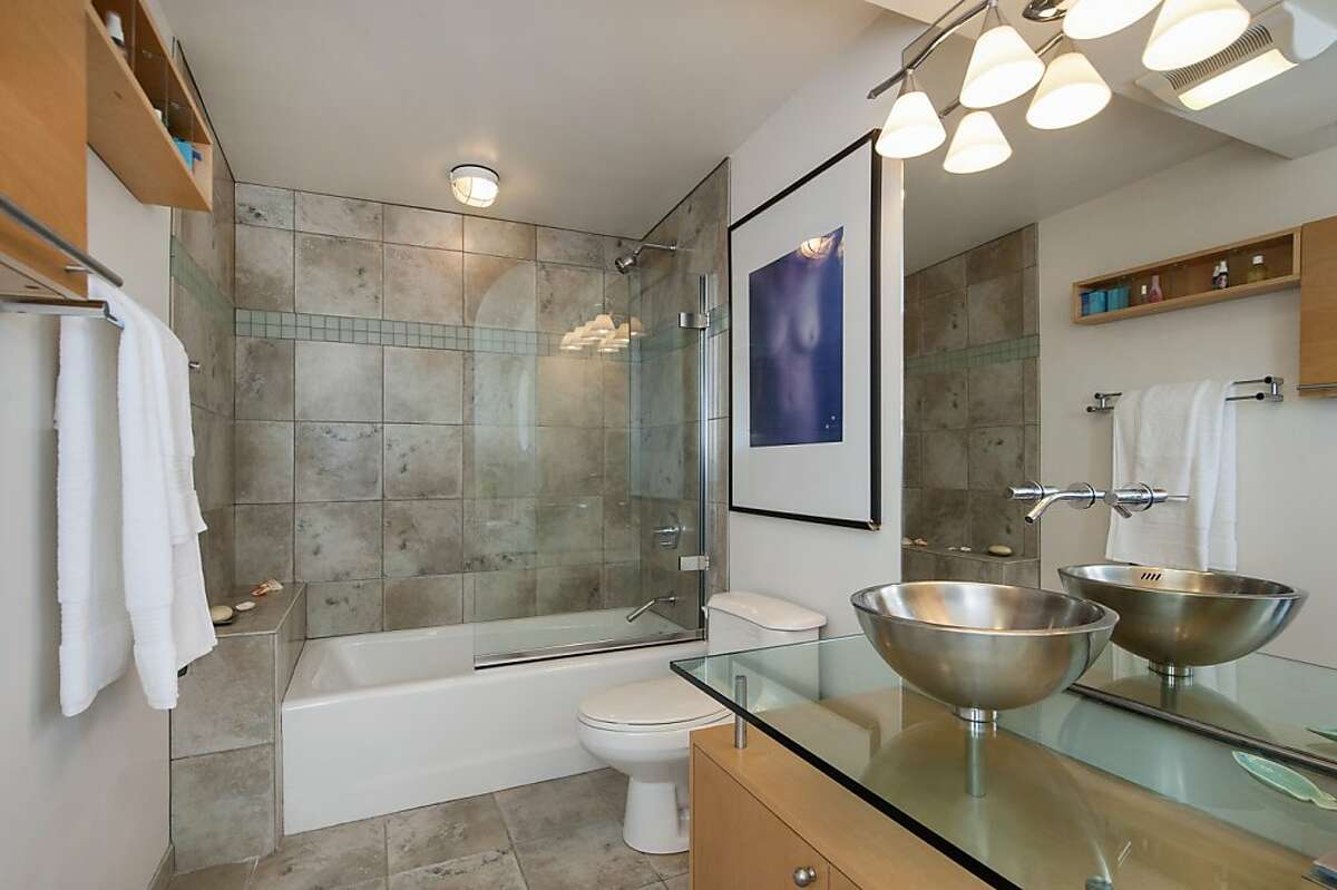 Spacious loft in Berkeley with wrap-around deck