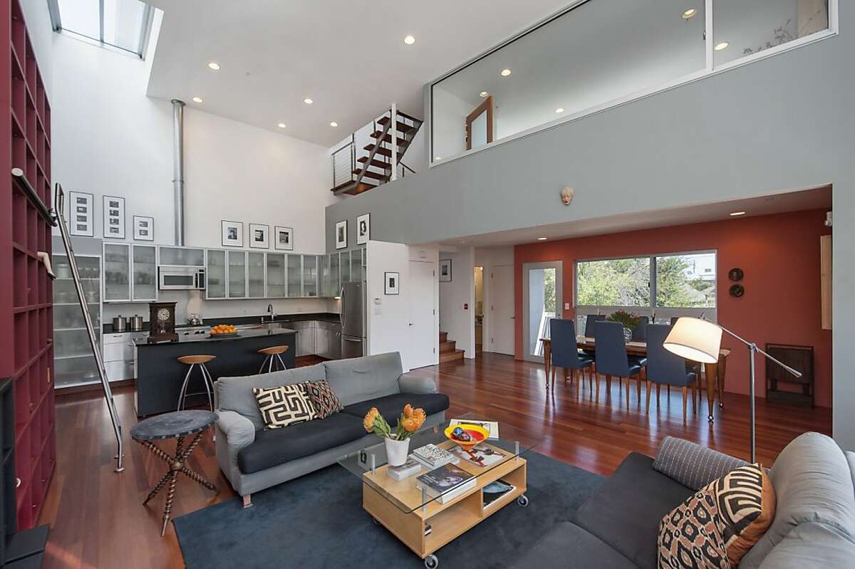 Spacious loft in Berkeley with wrap-around deck