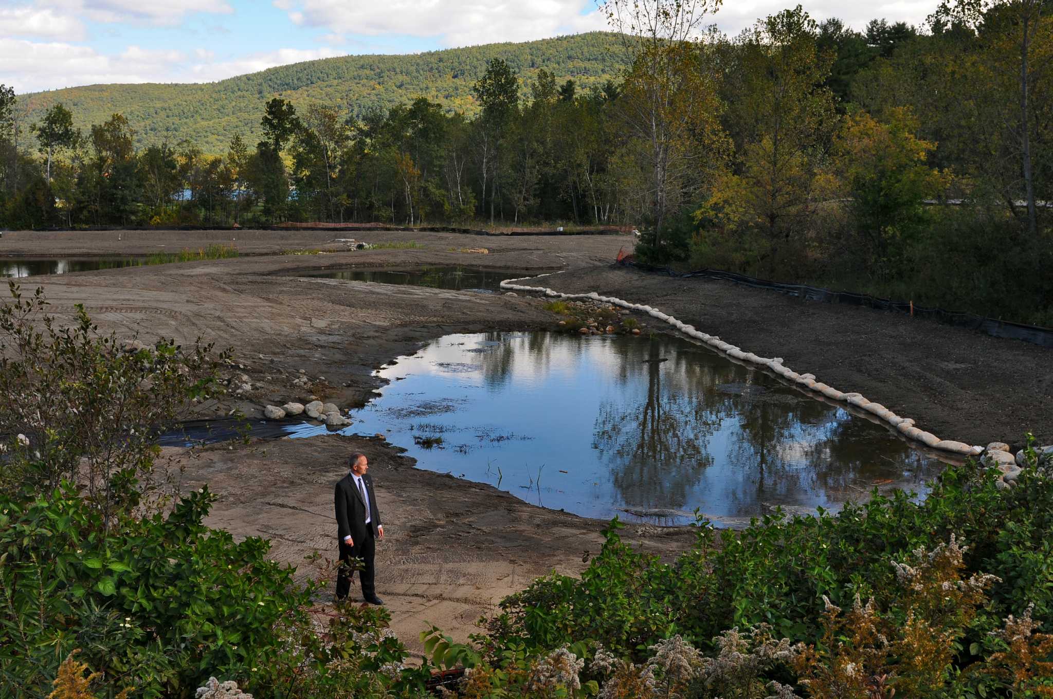 Restoring lake's natural filter