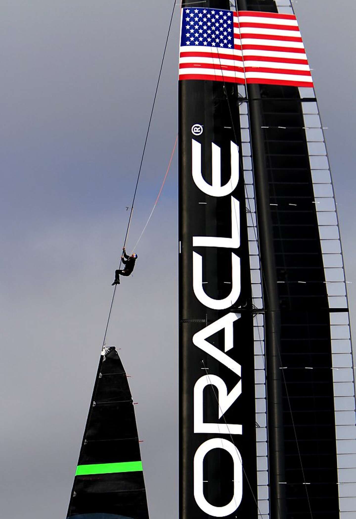 Team Oracle tests boat, drawing spies