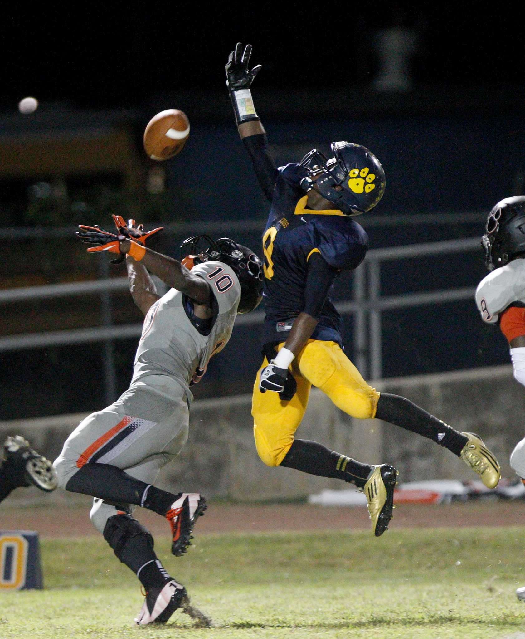 Mercer, La Marque get leg up on Stewart, St. Pius
