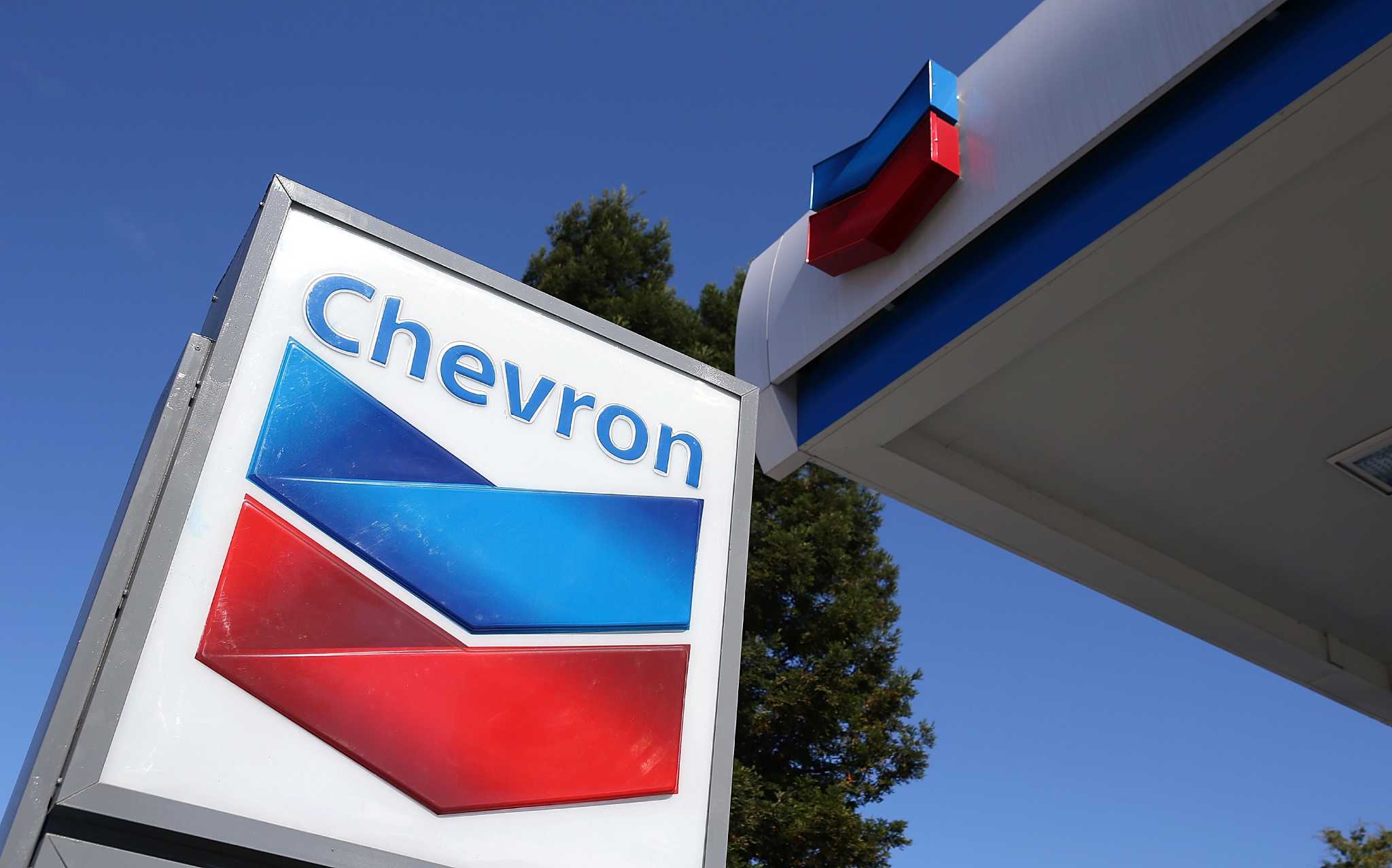 Chevron seeks email logs in Ecuador lawsuit