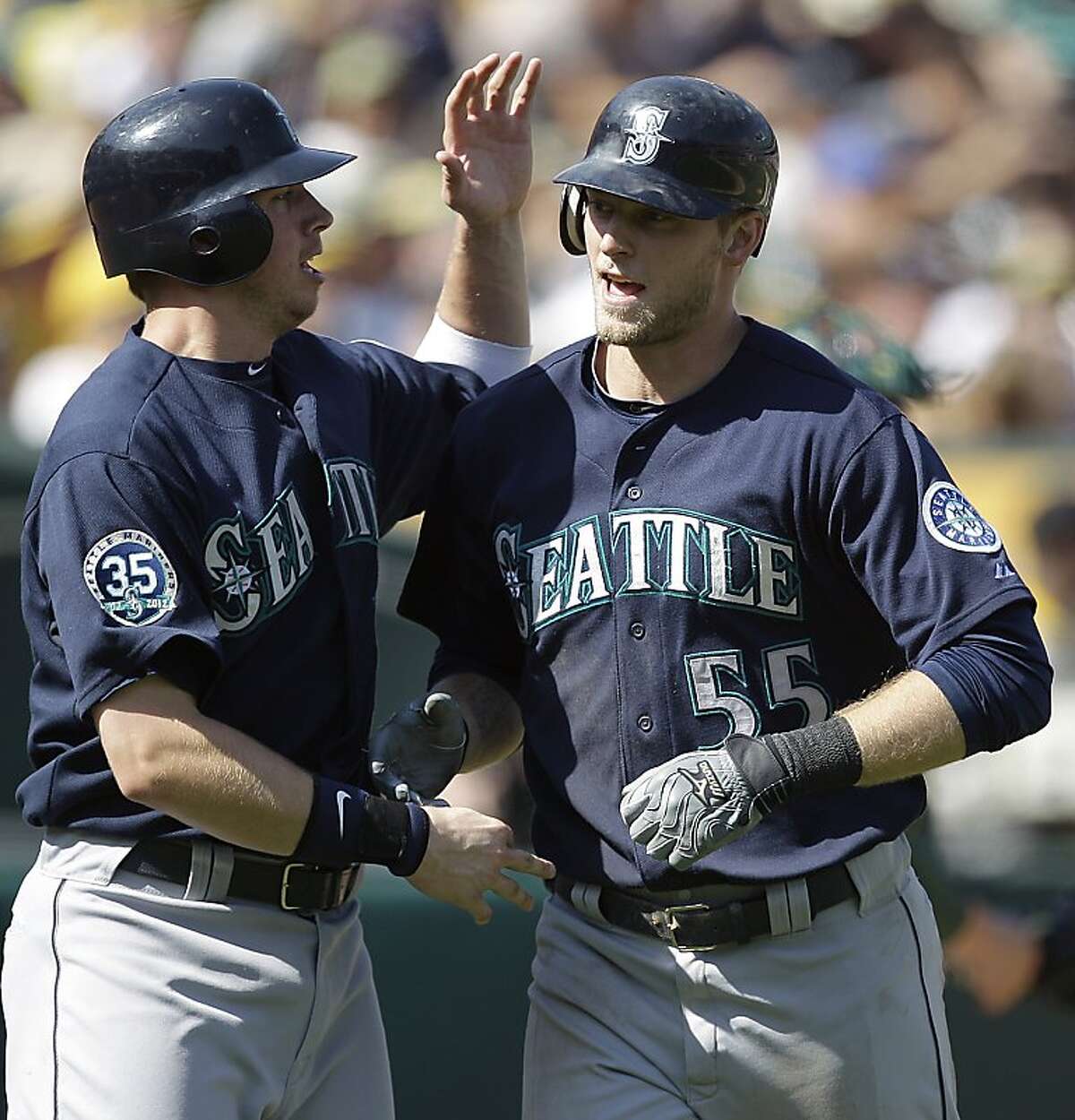 Moss' walk-off wins it for A's in 10th