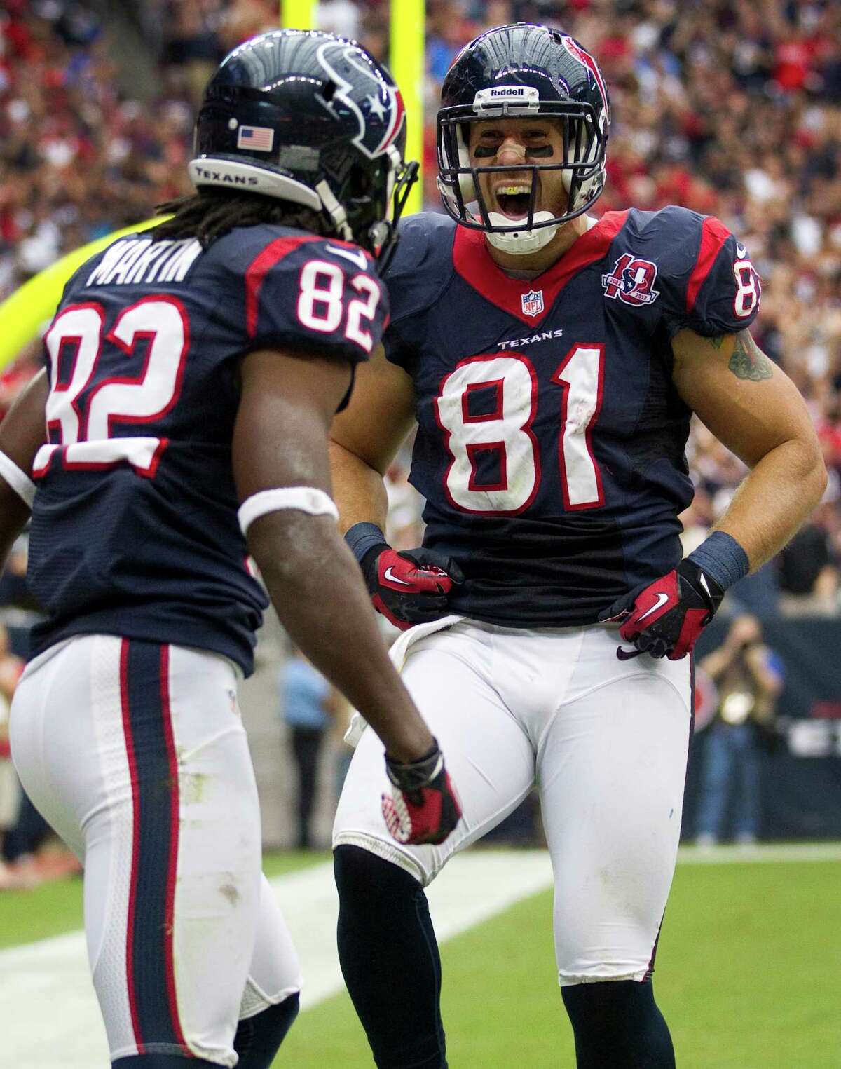Texans' TE Daniels returns to form
