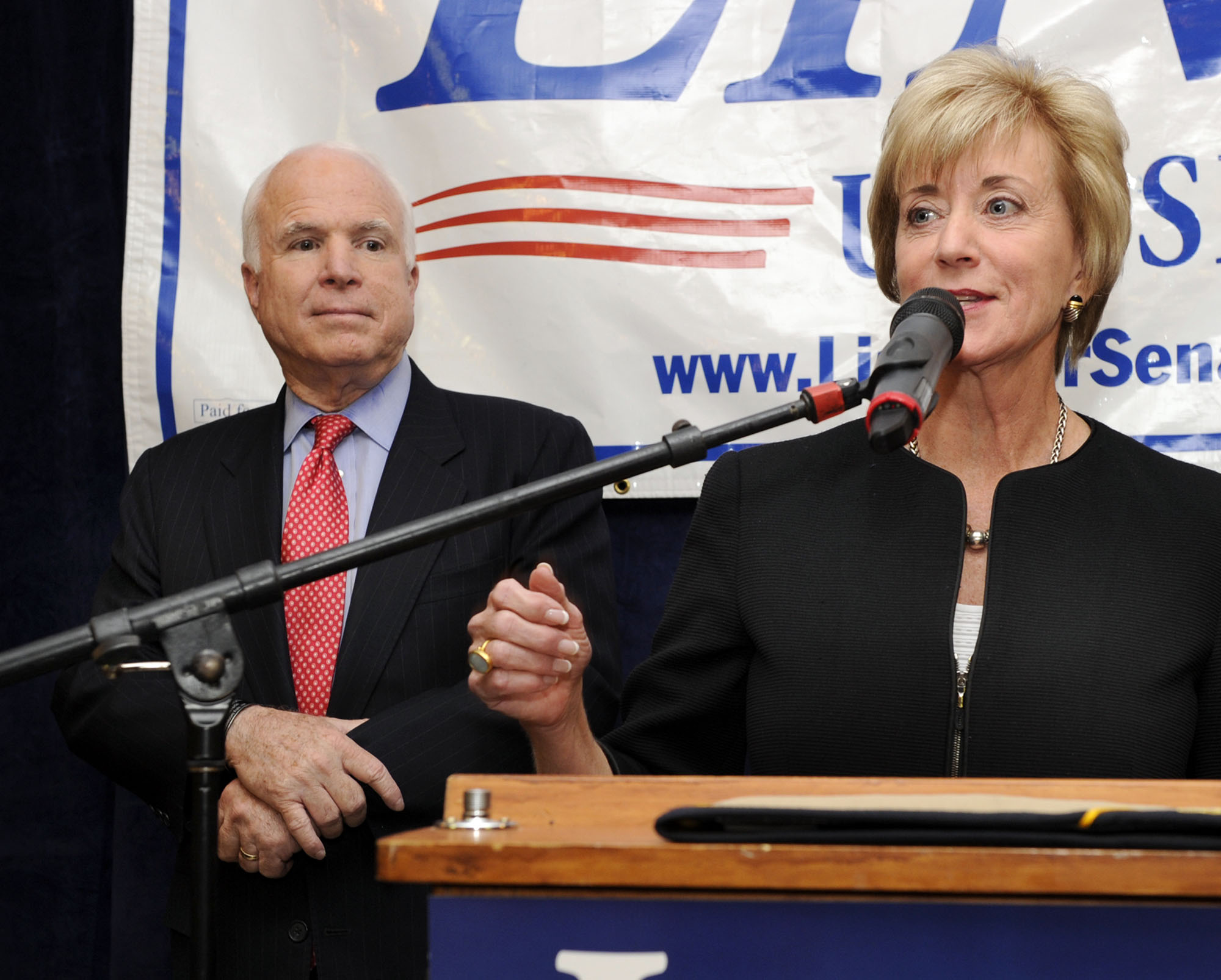 Endorsing McMahon, McCain cites her business record