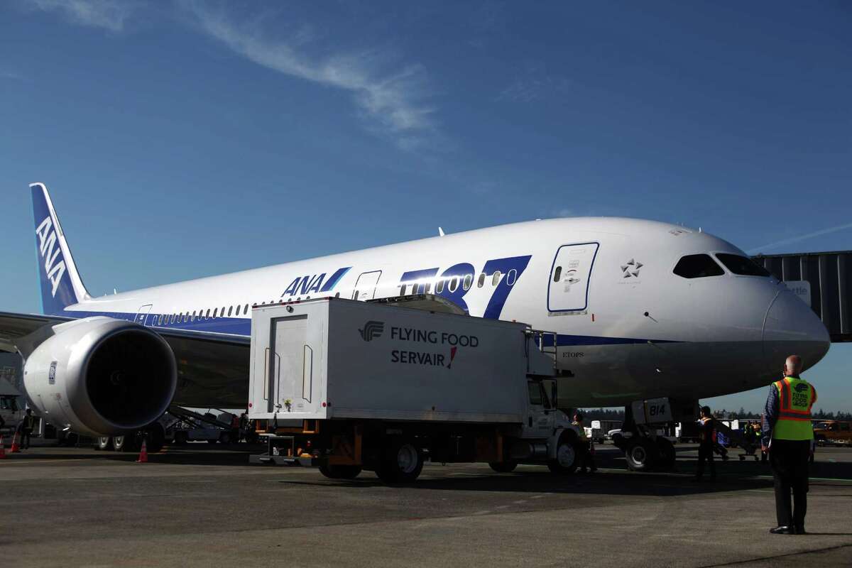 Boeing 787 service starts from Seattle