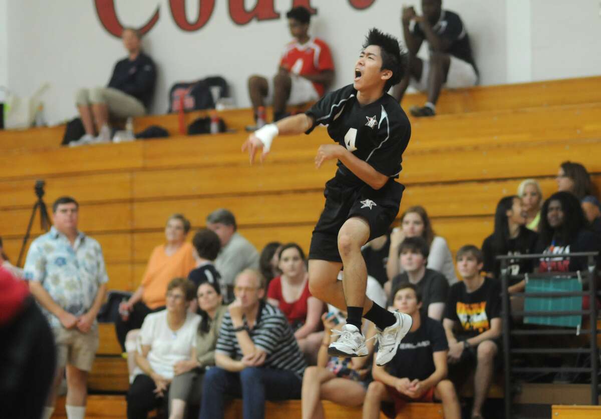 Volleyball: Size, athleticism puts St. John's boys in the title hunt