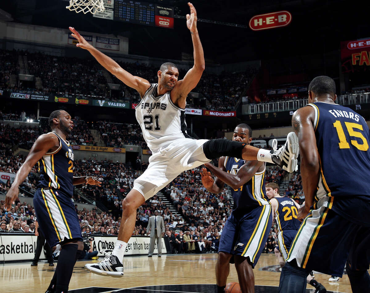 Tim Duncan vs. Kobe Bryant
