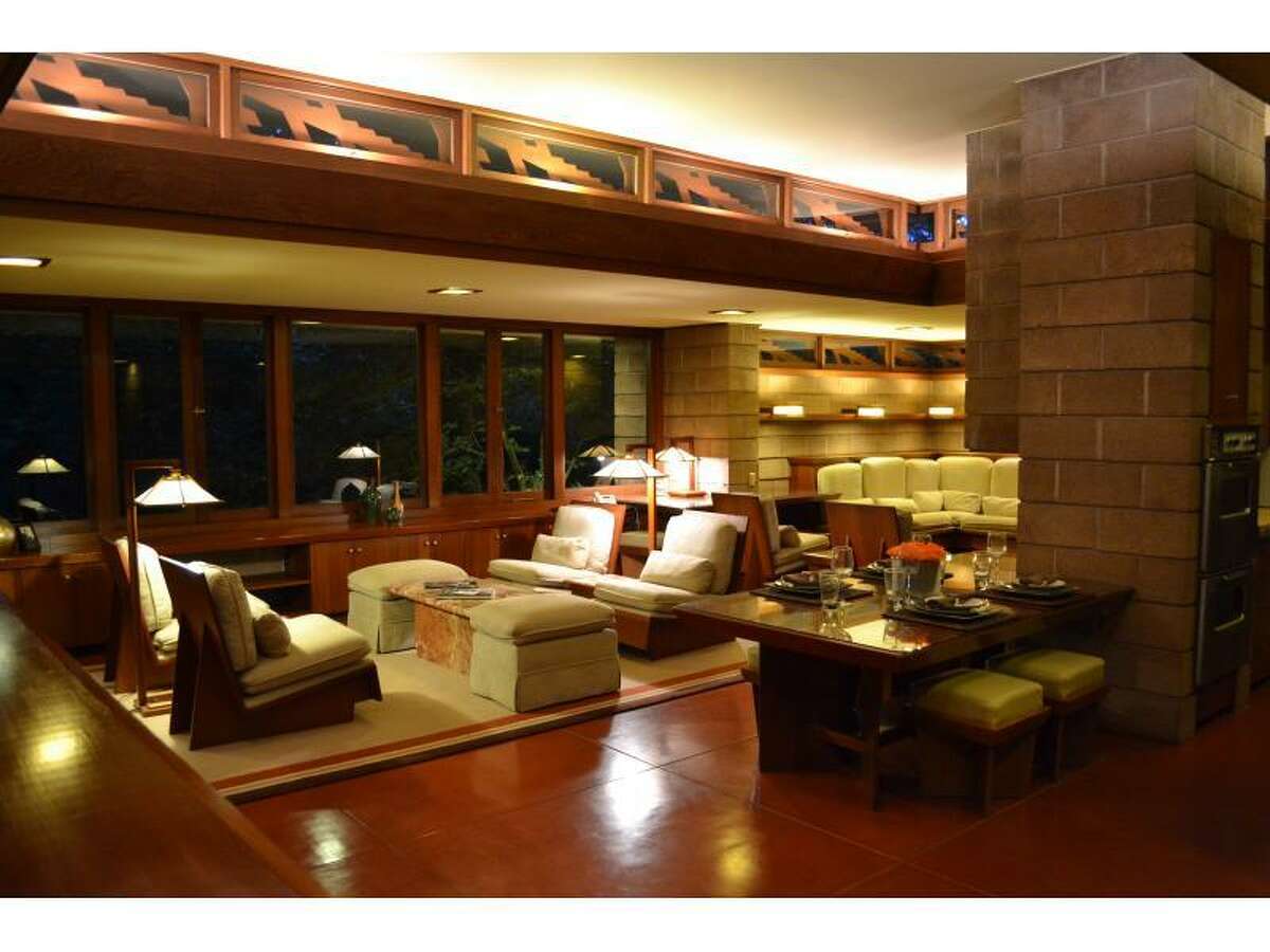 Frank Lloyd Wright 'Usonian' home for sale in Sammamish