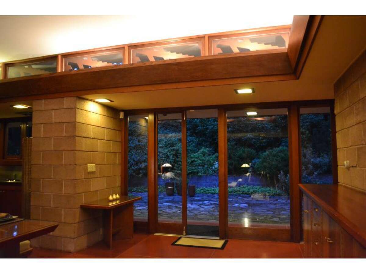 Frank Lloyd Wright 'Usonian' home for sale in Sammamish
