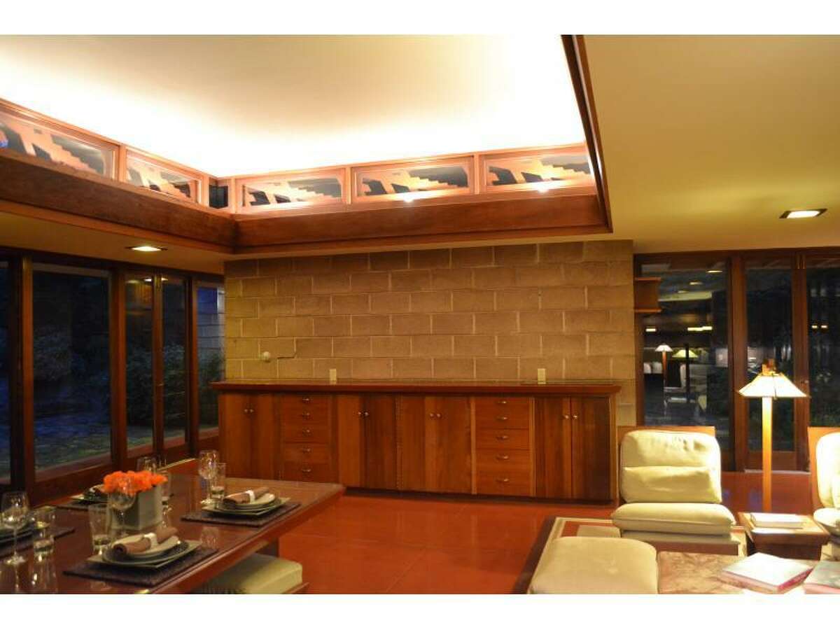 Frank Lloyd Wright 'Usonian' home for sale in Sammamish