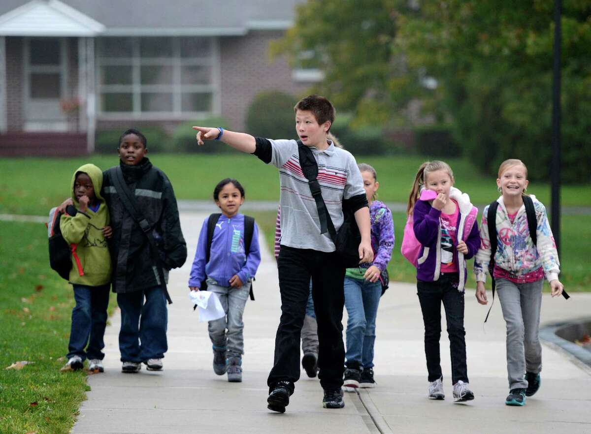 Photos: Walking to school