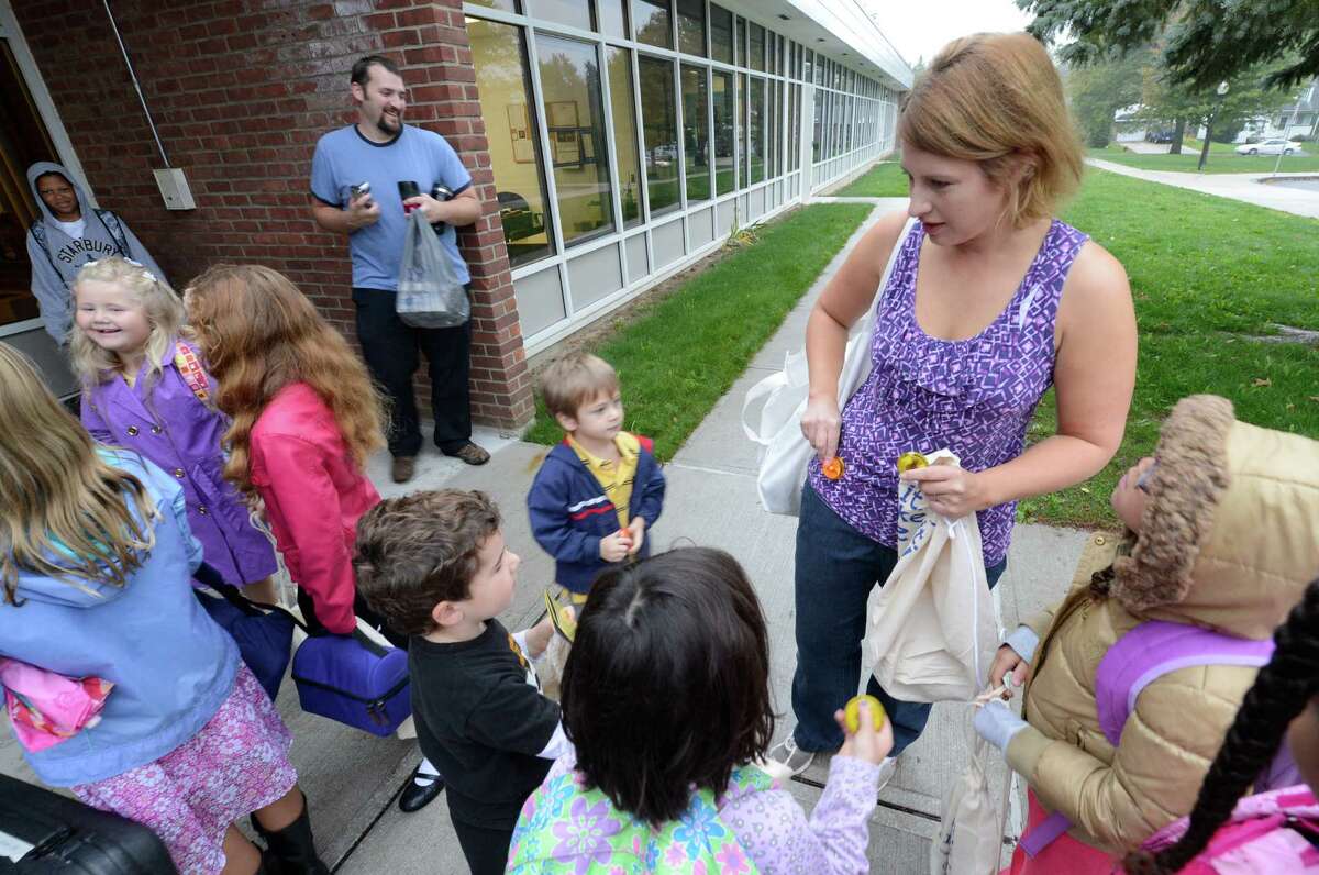 Photos: Walking to school