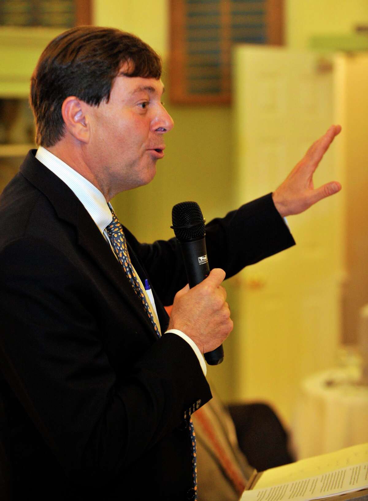 Esty, Roraback talk energy, environment