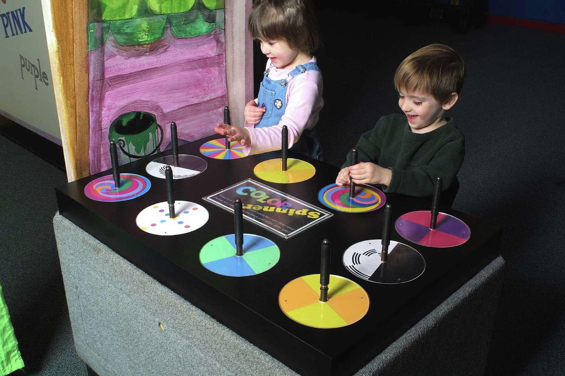 Traveling show on art, science of color comes to Discovery Museum