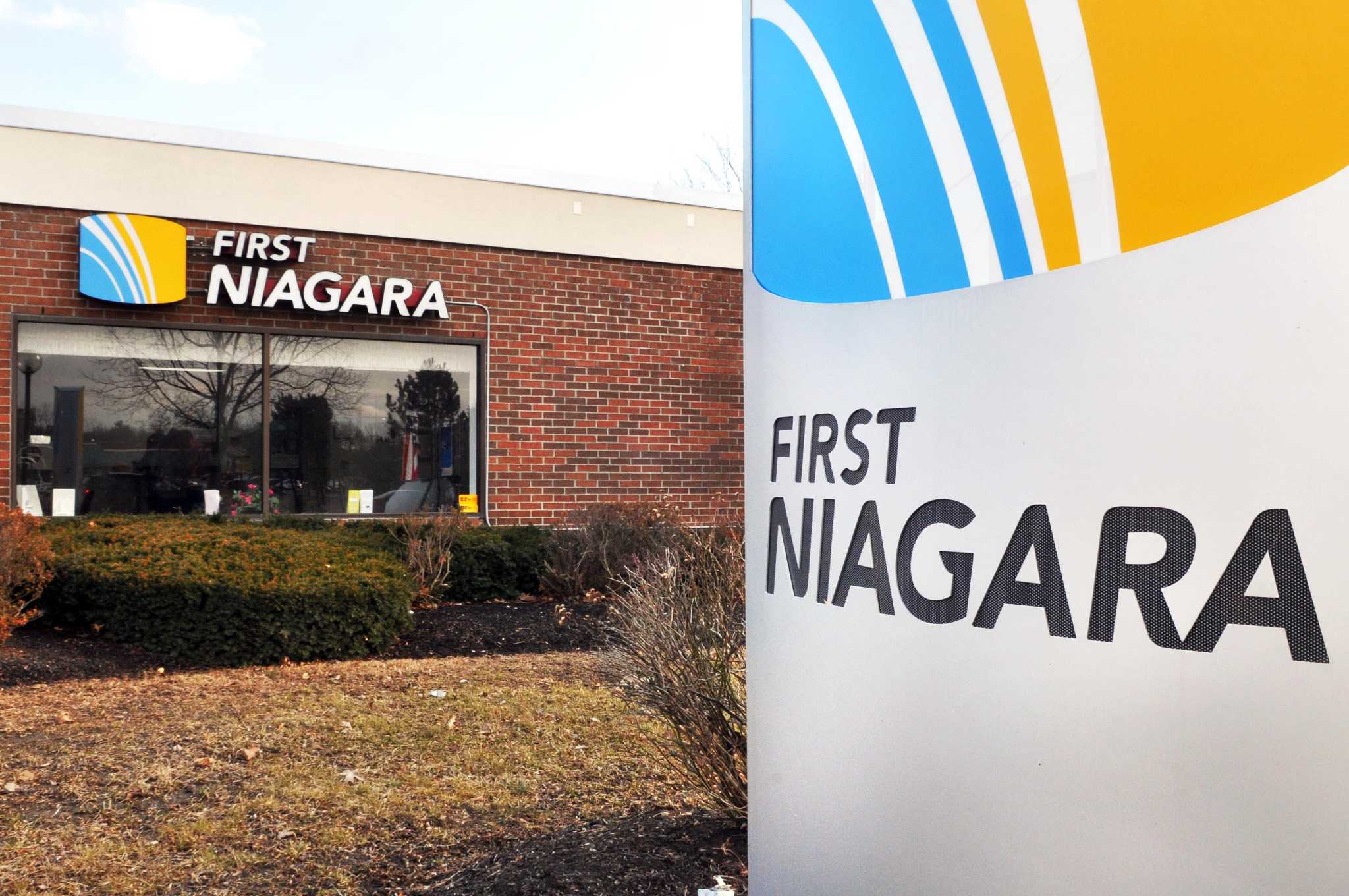 First Niagara cuts work force