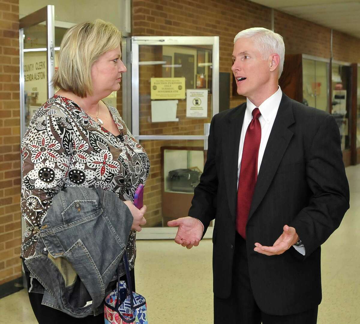Kountze superintendent explains why he banned signs when he didn't want to