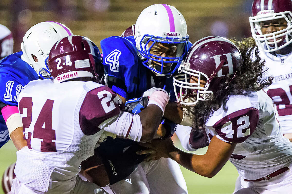 Cervantes' return boosts Lanier to win