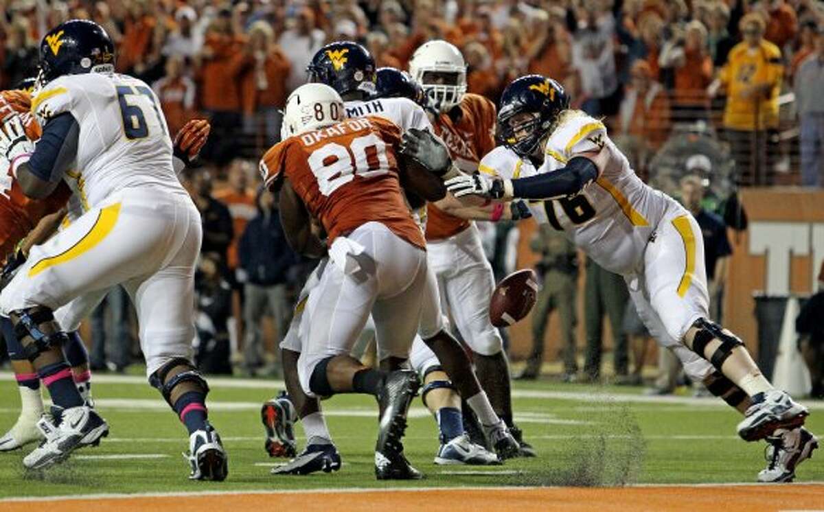 UT's Okafor defies parents, raises stock