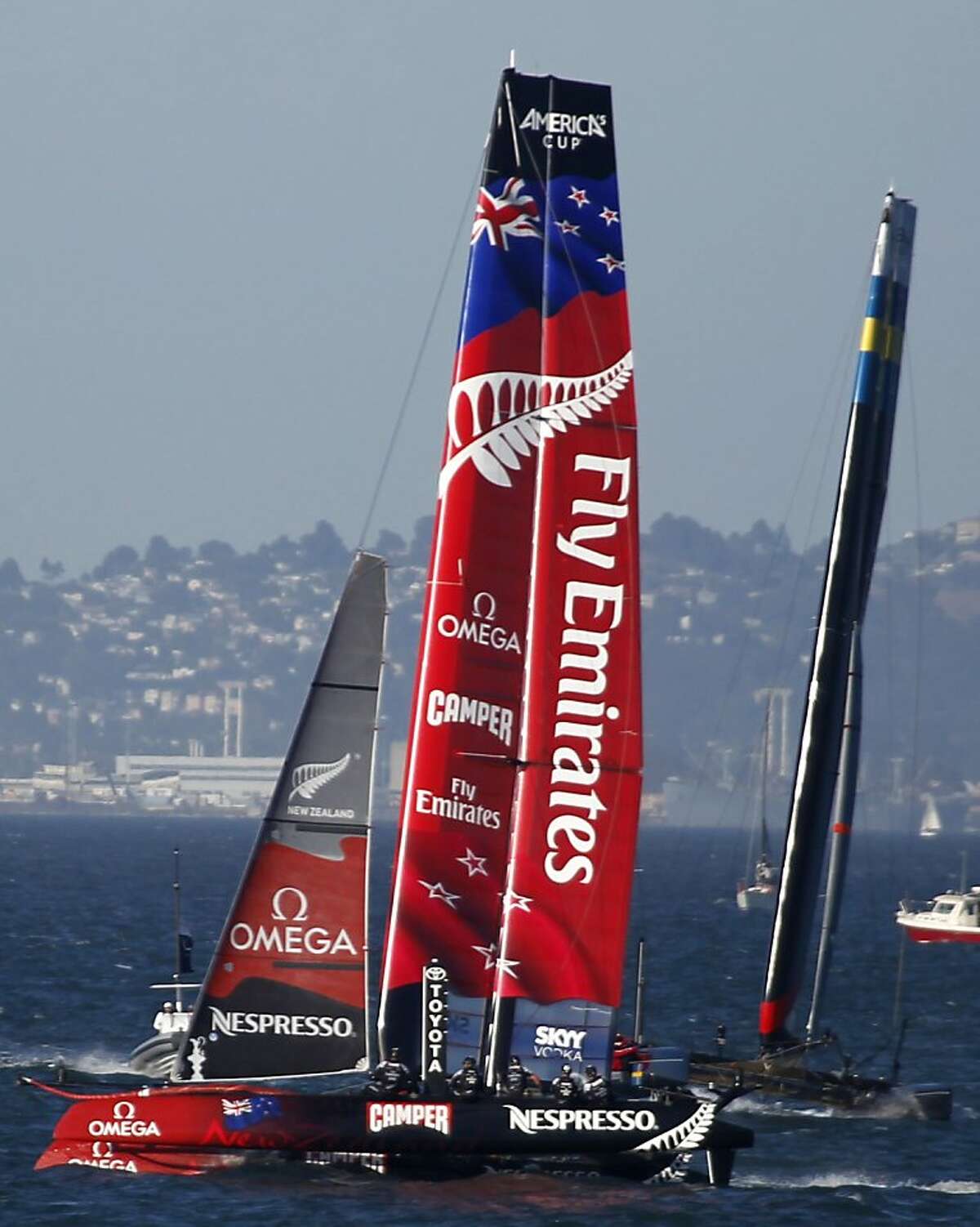 Oracle boat fares well after capsizing