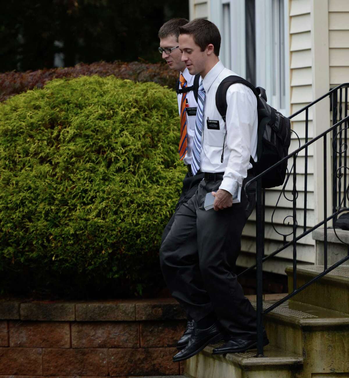 Young Mormons shrug off slammed doors