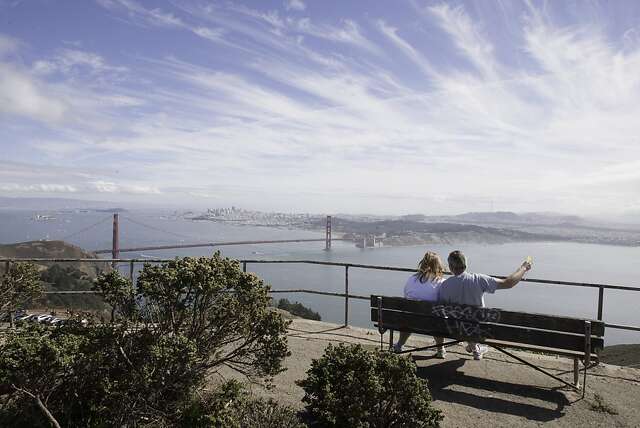 Hawk Hill: People, birds flock for views