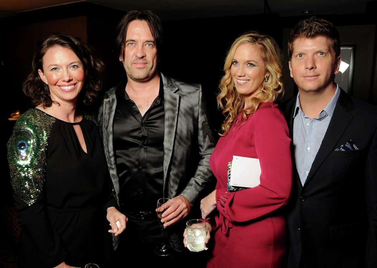 Fierce partying for PetSet