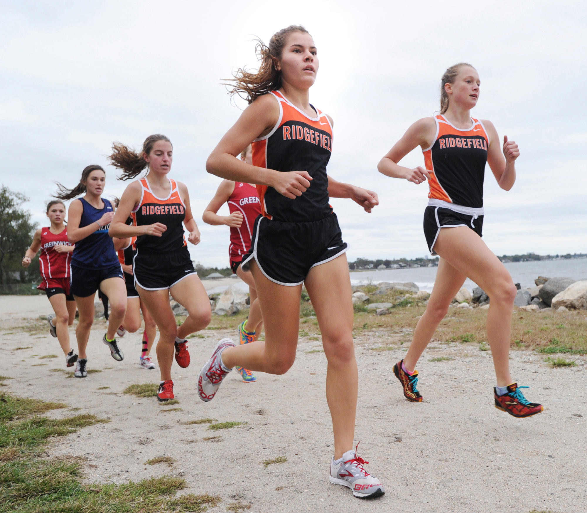 Greenwich High girls cross country team claims FCIAC West title