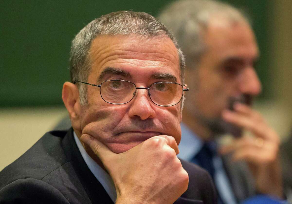 US, French physicists win Nobel for quantum work