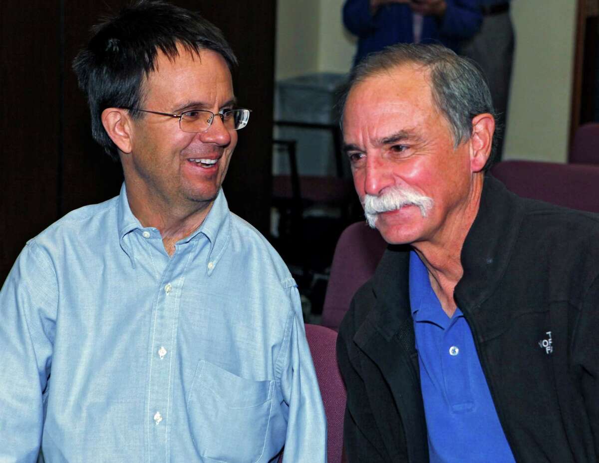 US, French physicists win Nobel for quantum work